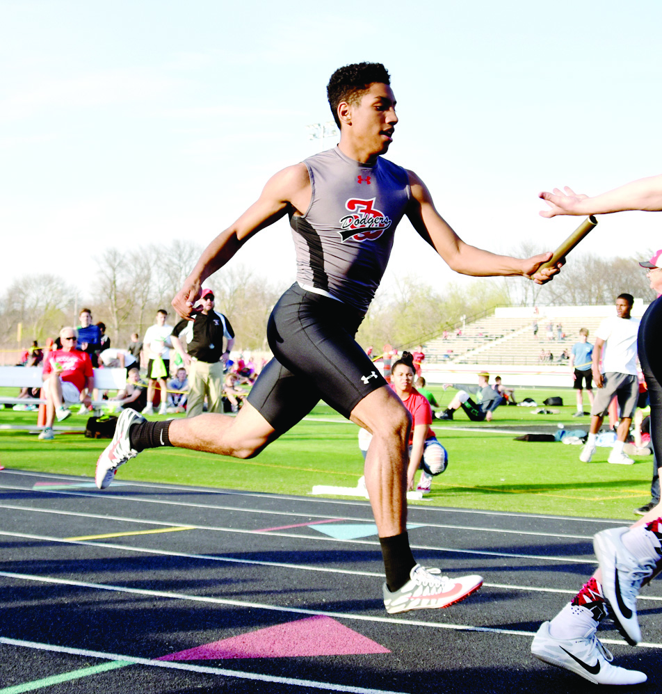 Area teams, warm weather headline Dodger Relays | News, Sports, Jobs ...